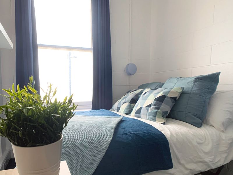 Student Living - Pobl