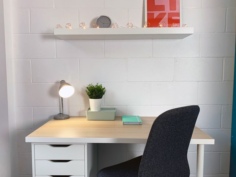 Student Living - Pobl