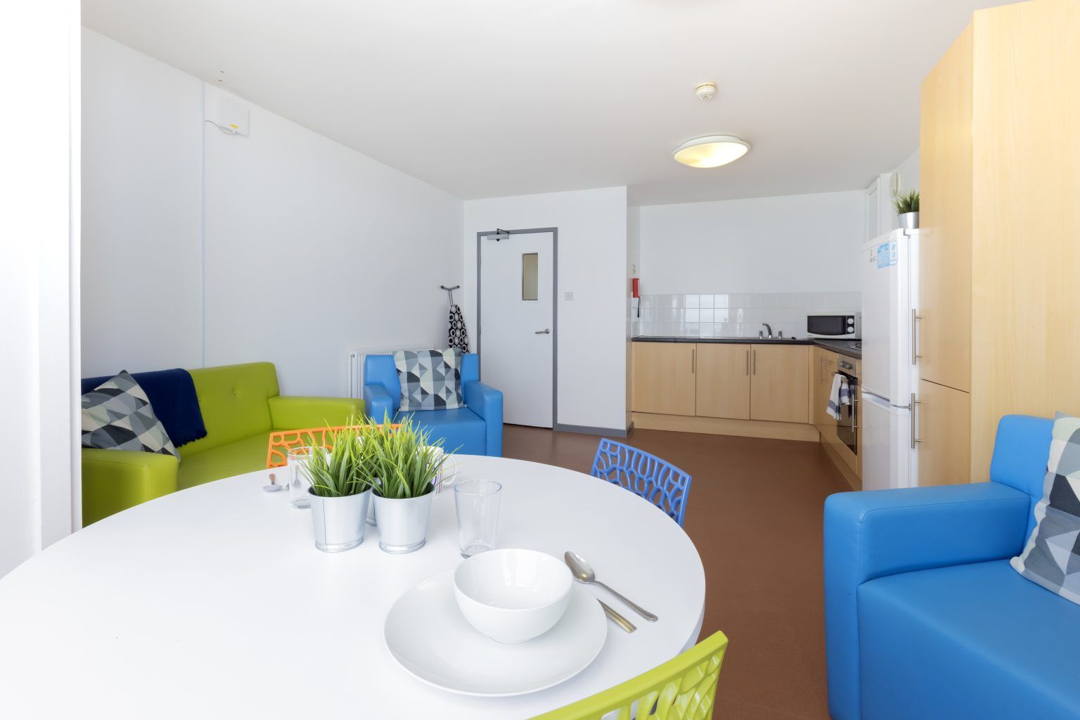 Student Living - Pobl