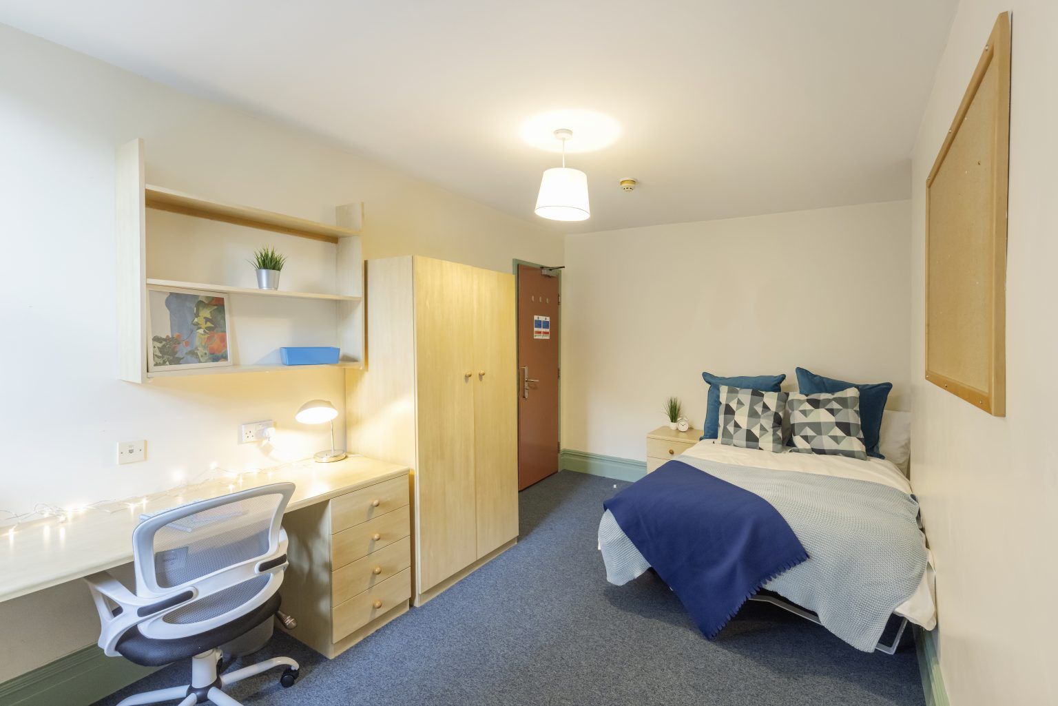 Student Living - Pobl