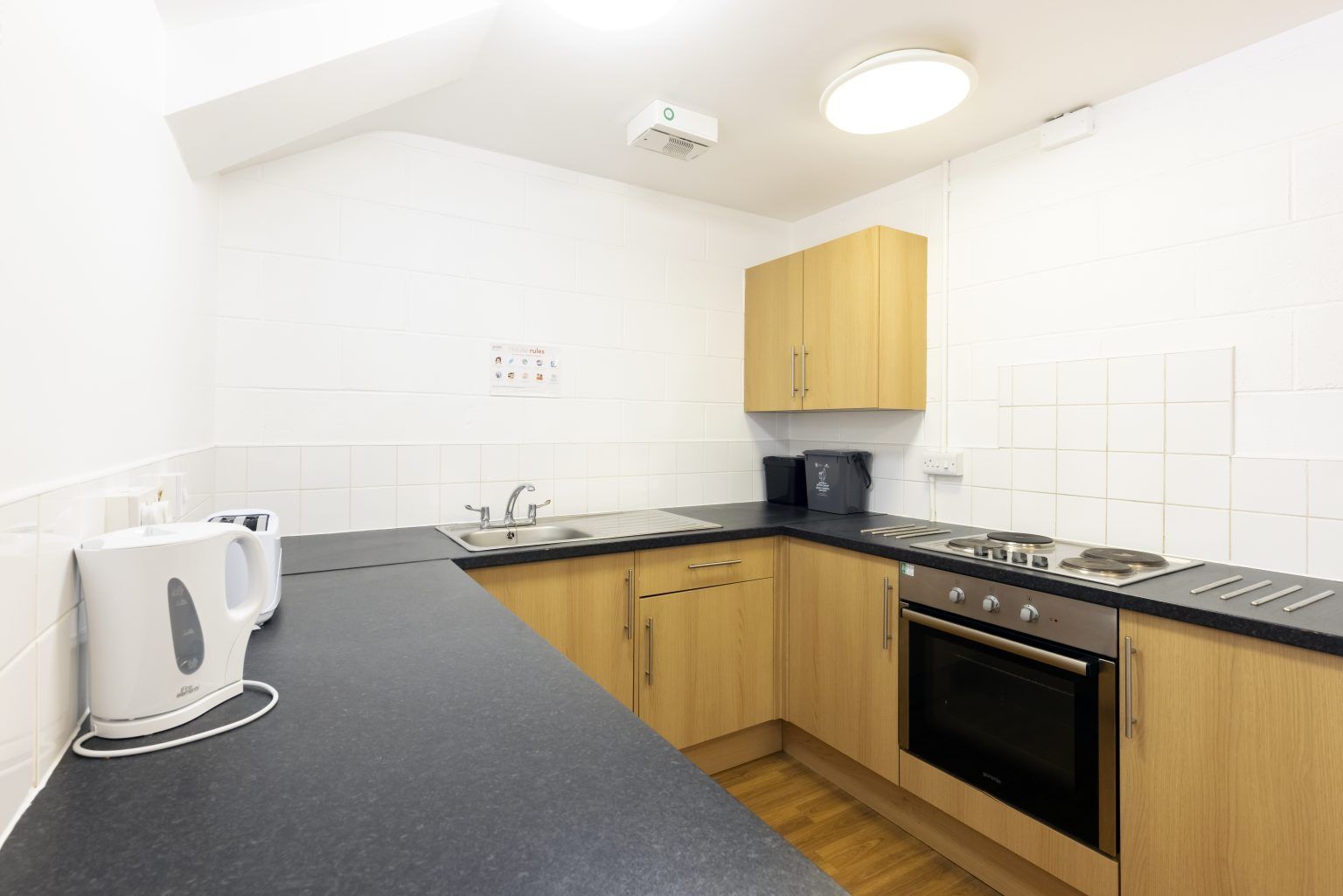 Student Living - Pobl